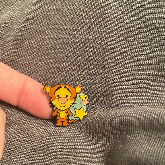 Disney | Accessories | Vintage Tigger Disney Trading Pin | Poshmark